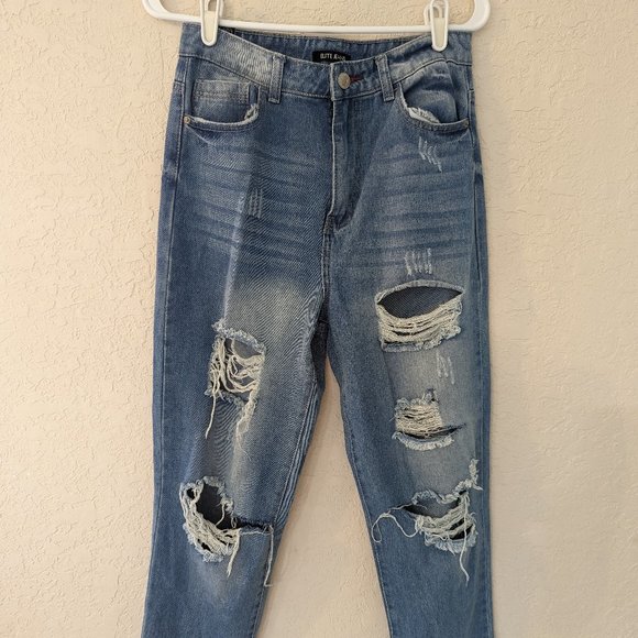 Elite | Jeans | Elite Distressed High Waisted Jeans Size 929 | Poshmark